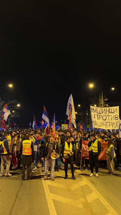 Правни у блокади Важно саопштење за јавност од стране студената у блокади Правног факултета