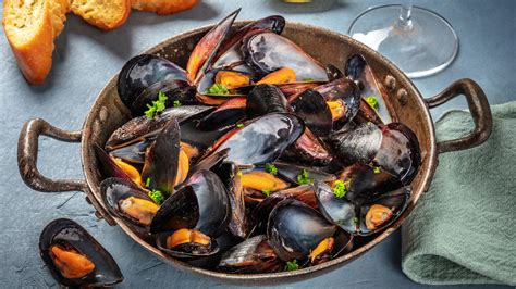 The Real Reason Shellfish Related Food Poisoning Has Sharply Increased