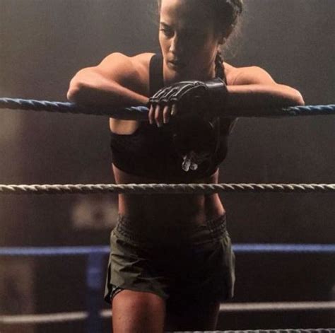 Alicia Vikander Tomb Raider 2018 Boxing Girl Hiit Workout Workout