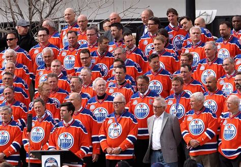 Reunião Dos Jogadores De Hóquei Dos Edmonton Oilers Fotografia