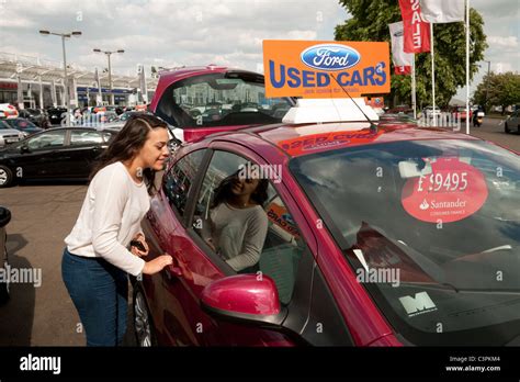 Car Dealer Teen A 17 Yr Teenage Girl Buying Her First Car Marshalls