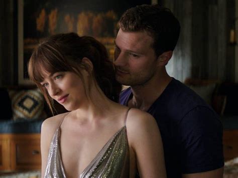 25 Film Semi Barat yang Tersisip Banyak Adegan Panas | Popbela.com