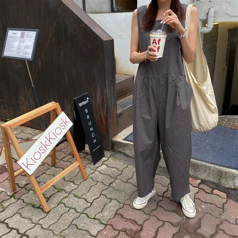 Moo N 시부야 예쁜라인 ️ 스퀘어넥 점프수트 여름에 간편하게 코디하고 예쁘게 입어요