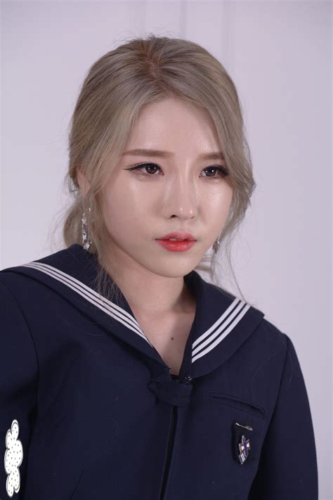 한국인 모델의 누드 사진 세트 한나 Hannah