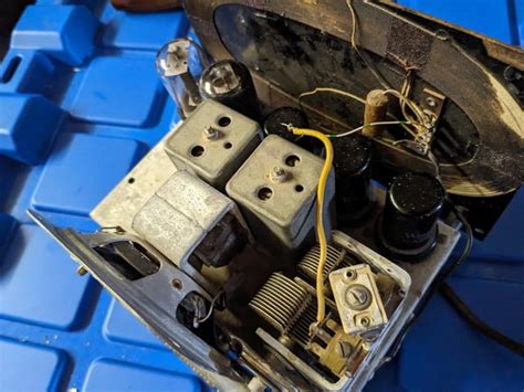 1947 Tech No Pcbs No Integrated Circuits No Transistors No Memory