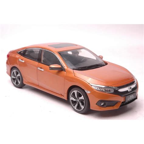 High Details 1/18 Car Model Die Cast Car Model 1:18 with Doors Opening ...