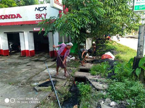 ဒေးဒရဲမြို့၌ မိုးရာသီကာလ ရေကြီးရေလျှံမှု မဖြစ်ပေါ်စေရေး ရေနုတ်မြောင်းများ ဖော်ထုတ်ရှင်းလင်းလျက်ရ