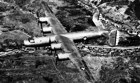 The B 32 Dominator The Heavy Bomber In Service For Less Than A Year