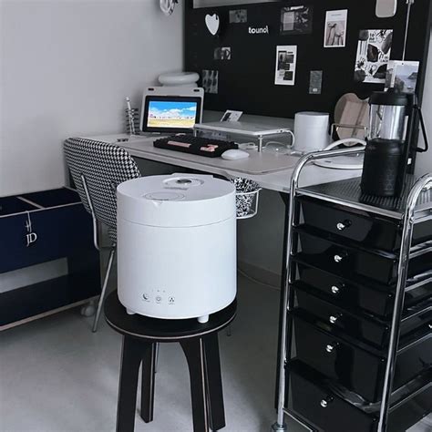 스텐팟 가열식 가습기 공식 인스타그램 🫧 가습기 용량으로 걱정 고민 많았던분들 스텐팟은 밤새 용량 걱정 없어요 😉 3주 사용후기 방 안이 촉촉하게 따뜻하니까 온열