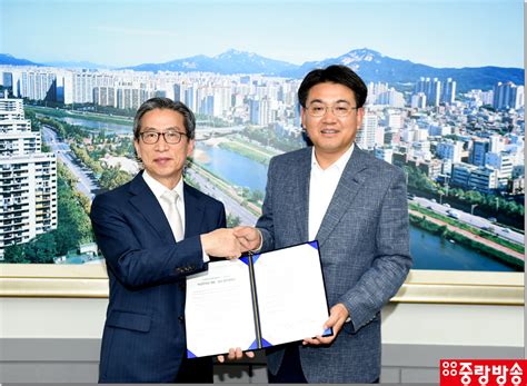 노원구 주택가 주차난 해소 위해 학교 운동장 야간 개방 추진 중랑방송