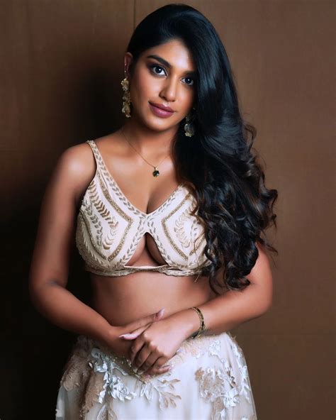 Bandaru Supritha Naidu సుప్రీత నాయుడు అందాలు అద‌ర‌హో Namasthe Telangana