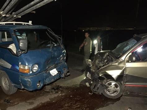 សង្ស័យ ស្រវឹង បេី ករ ថ យន្ត រ៉េ ពេញ ផ្លូវ ជ្រុល បុក រថយន្ត មួយទៀត របួសធ្ងន់ ស្រាល ជាច្រើននា ក់