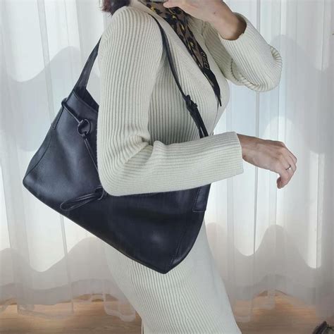 정품 구찌 레더 숄더백 헬로마켓