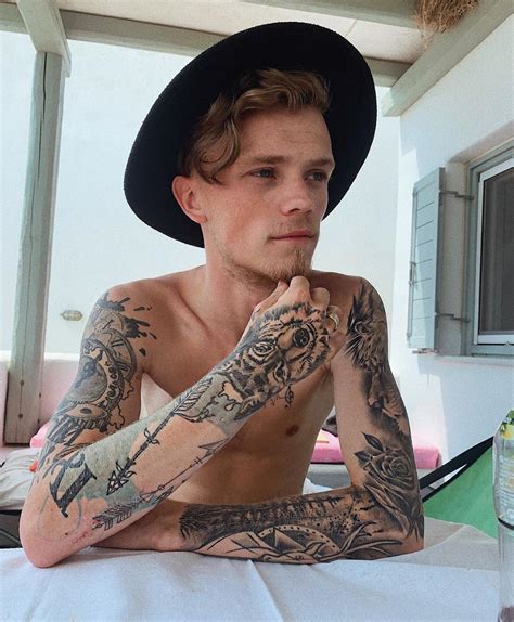 Picture Of Charlie Lenehan In General Pictures Charlie Lenehan