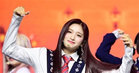 [포토] 아이브 이서 귀여운 막내~