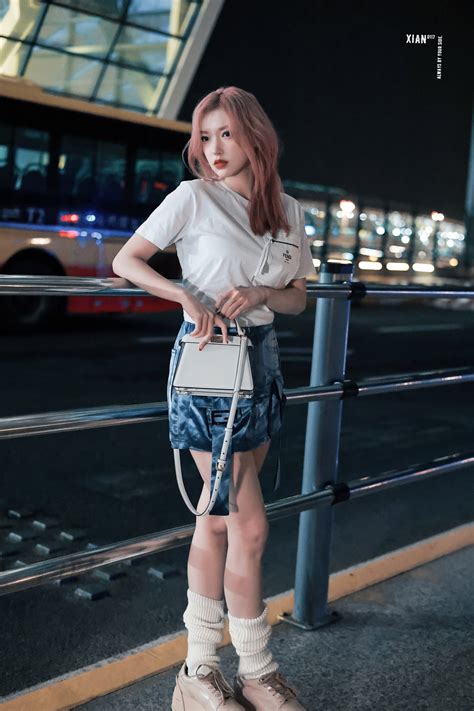 230219 Cheng Xiao Kpopping