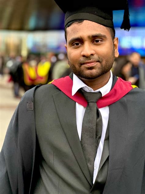 Senthuran Suthanthiran On Linkedin Mbagraduation Marketingmba Newbeginnings2023 Cardiffmet