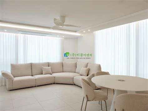 이쁜 신혼부부 아파트 인테리어~ 래미안장전35평 아파트인테리어 라이프스타일 슈퍼앱 오늘의집