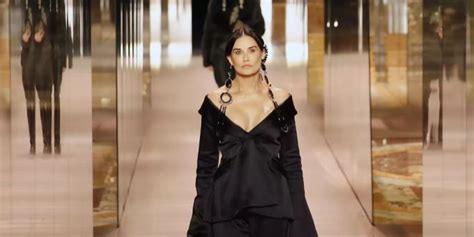 Demi Moore Fendi Demi Moore Hits The Runway At Fendi S Fashion Show