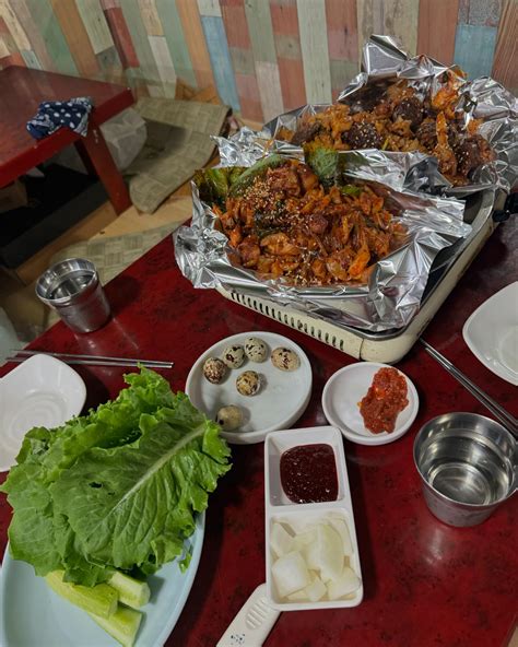 우리 좋아하는거해요 ️ 저장할래요 노포맛집 사랑함 옥수동 금남시장 진미곱창 주말은 이렇게 배부르게 먹고… 다시운동가야지🙋🏻‍♀️ 불곱창 매운맛먹다 사라져녹아내림🔥