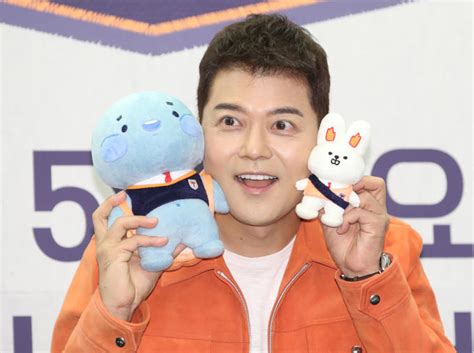 눈빛 보면 알아… 전현무 20세 연하 아나운서와 또 ♥썸