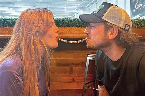 Bella Thorne Goes Instagram Official With New Boyfriend This Sexy Tall British Man Is Mine