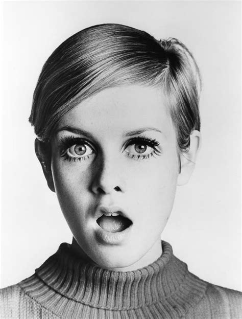 How To Do Sixties Eye Makeup