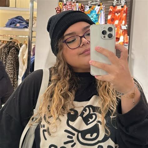 Paola Andreina Paolaa Andreina Threads Say More