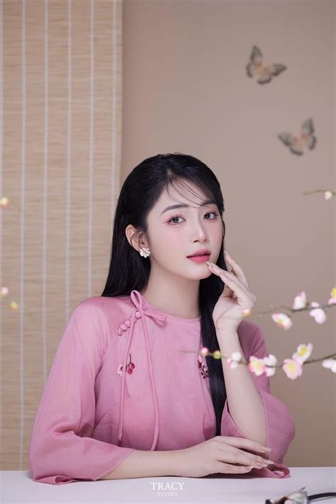Ghim của Nguyễn Ảnh trên Ảnh đẹp Áo dài Thời trang Ý tưởng trang điểm