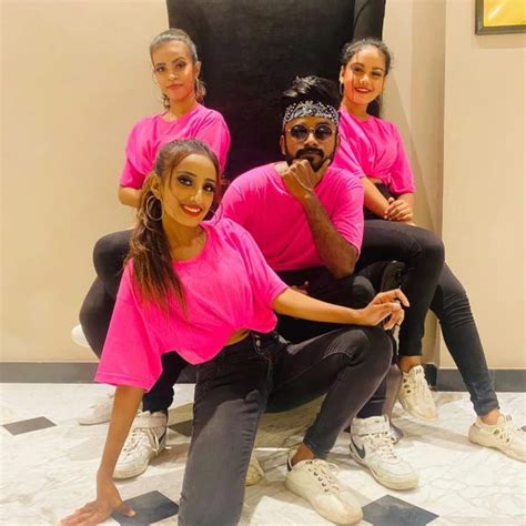 Oshan Liyanage Dance Pansilu