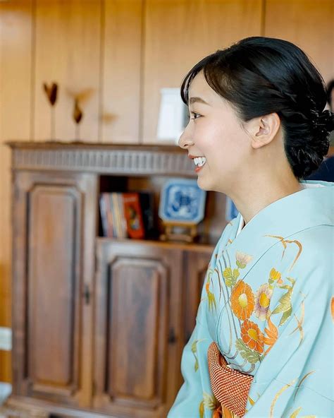 Viral Video Putri Kako Dari Jepang Terbang Kelas Ekonomi Banjir Pujian Netizen