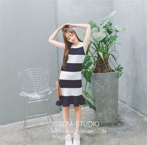 Babe Official เสื้อเชิ้ตสีพื้นคอจีน ผ้าทิ้งตัวใส่สบาย ขนาด อก 40 ยาว 25 สี ขาว ดำ หมด