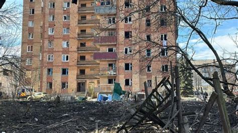 Щонайменше троє загиблих і 16 поранених цивільних унаслідок обстрілів РФ дані ОВА за добу