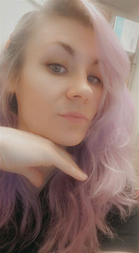 Work Selfie Scrolller