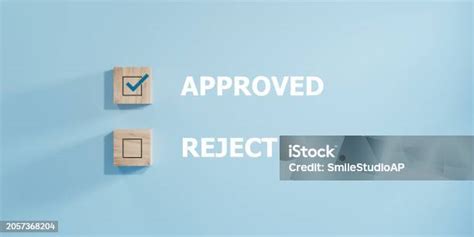 체크 정답 표시 문서 아이콘과 프로젝트 개념을 승인합니다 품질 보증 또는 Qa 및 품질 관리 또는 Qc 및 개선을 통한 품질