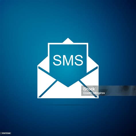 봉투 아이콘 파란색 배경에 고립입니다 받은 메시지 개념입니다 새로운 들어오는 메시지 Sms를 이메일 메일 배달 서비스입니다 평면 디자인입니다 벡터 일러스트 레이 션