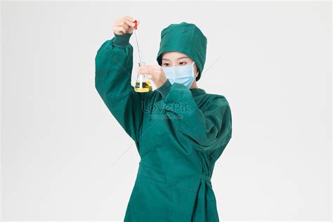 科研人员高清大山谷图库