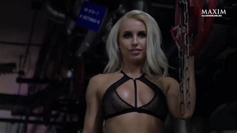 Голая Юлия Ушакова в Maxim Photoshoot