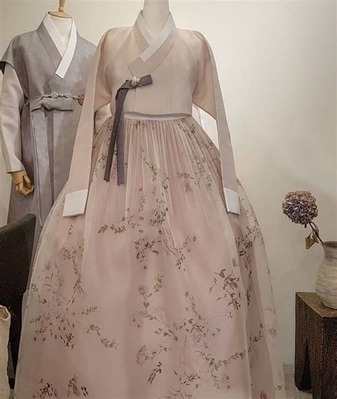 ㆍ ㆍ T H E D A N ㆍ ㆍ ㆍ ㆍ ㆍ ㆍ ㆍ ㆍ ㆍ ㆍ ㆍ ㆍ ㆍ ㆍ 한복더단 한복 더단 들꽃 플라워 신부한복 하객의상 피로연 웨딩드레스 야외웨딩 프리웨딩