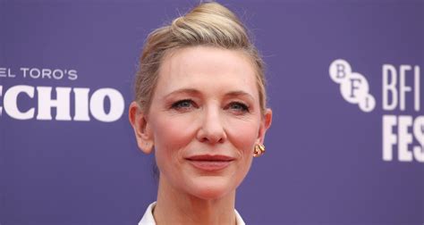 Cate Blanchett Shares Her Secret To Crying On Command Cate Blanchett Just Jared Celebrity