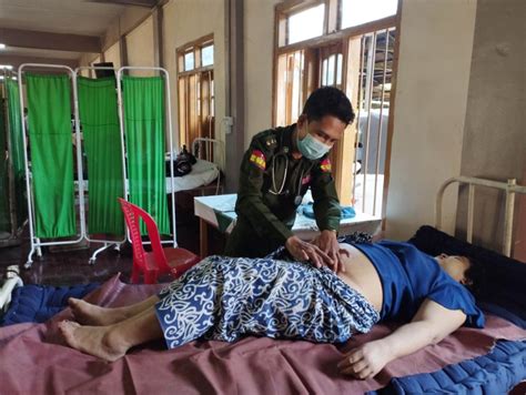 မအီမြို့၌ တပ်မတော်နယ်လှည့်ဆေးကုသရေးအဖွဲ့မှ ဒေသခံပြည်သူ ၈၇၂ ဦးတို့အား ကျန်းမာရေးစောင့်ရှောက်မ