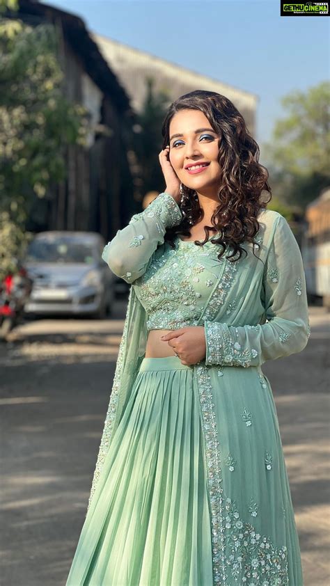 Mansi Srivastava Instagram Putting My Asian Thing In A Lehenga 🤪 ️‍🔥🤩