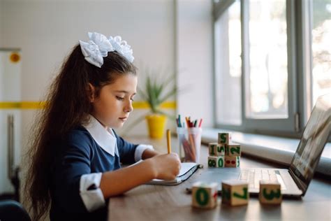 Premium Photo Online Remote Learning Distance Education