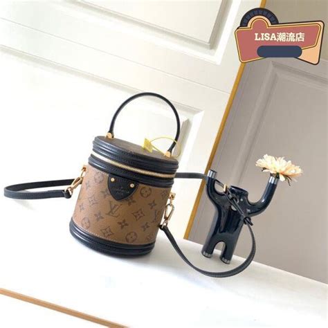 Lisa二手 Lv Cannes 發財桶 圓筒包 女士化妝包 M43986 鏈帶 老花單肩 斜挎包 實拍 蝦皮購物