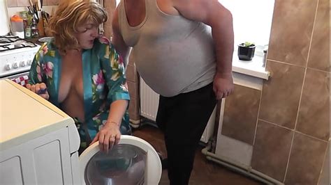 Alt Und Jungand Harter Sexand Die Sexy Blonde Milf Frina Beschloss