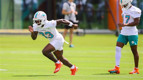 Former Virginia Wr Malik Washington Draws Praise From Miami Hc Mike