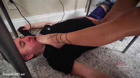 Under Table Sex Mp Videos Sex Pictures Pass