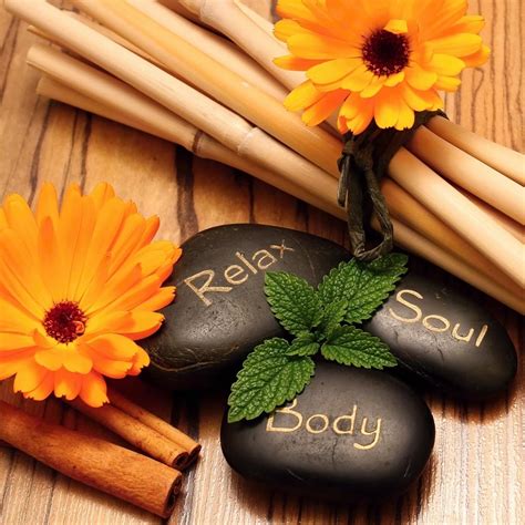 Hot Stone Massage Vital Vanity