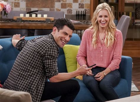 Max Greenfield And Beth Behrs Geek Over The Leftovers And Carol Burnett