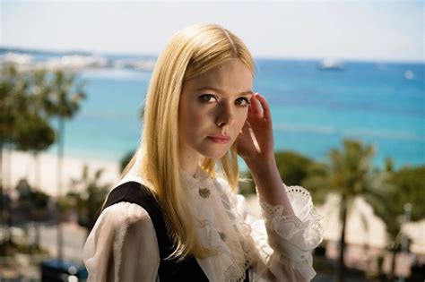 Elle Fanning Wallpaper Hd Celebrities K Wallpapers Images And Background Wallpapers Den